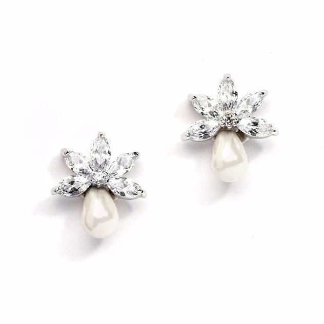 Stephanie Pearl Earrings